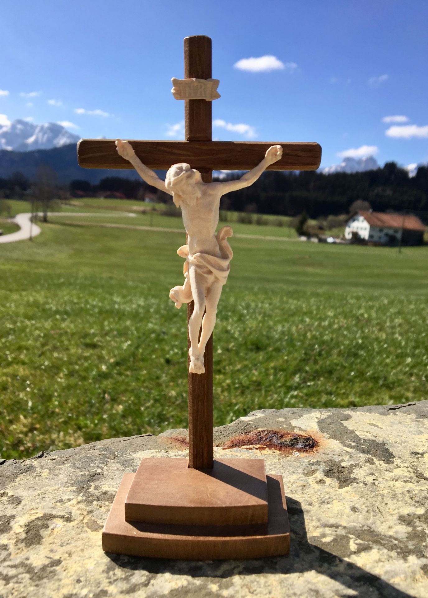 Jesus Kreuz Holz Geschnitzt